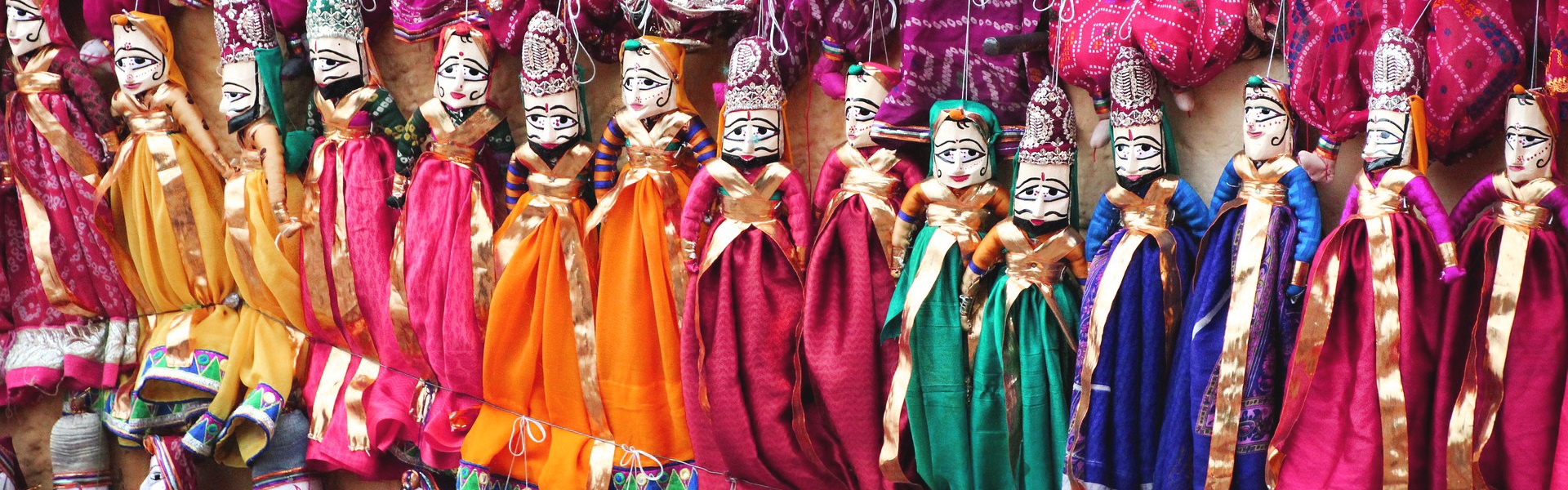 car rental with driver in Delhi | tourist driver | Driver In Bharat